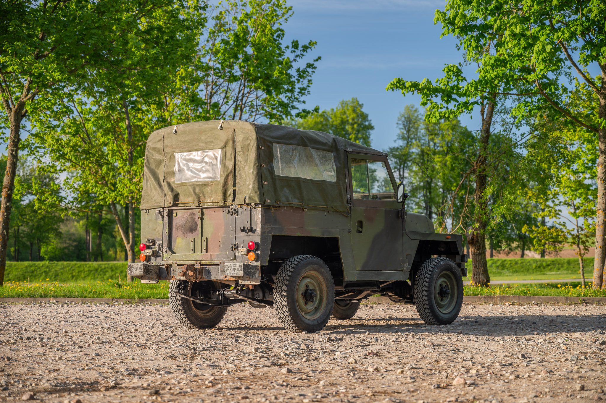 1981 Land Rover 88 Series III “Lighweight / Airportable / Half Ton” LHD ...